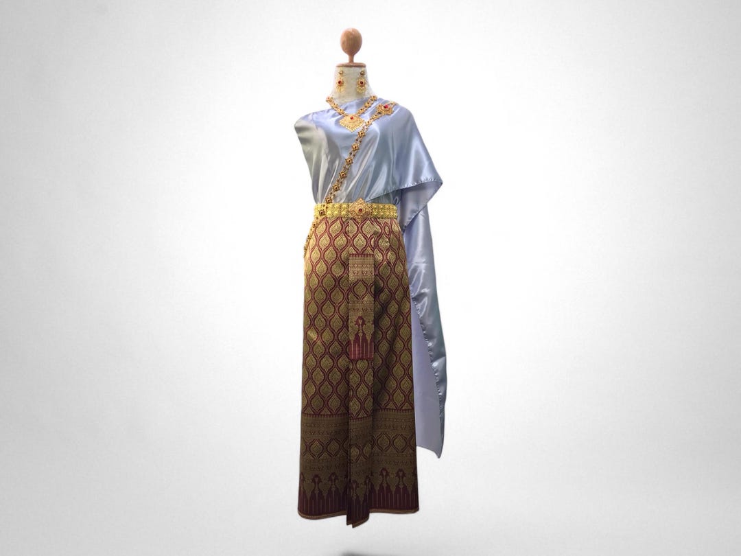 Authentic Thai Sarong Wedding Ensemble: Traditional Cultural Attire ...