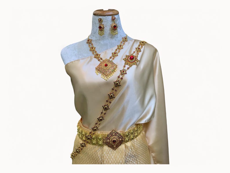 Thai Traditional Sarong Outfit Set for Women: 20-35 Inch Waist, Elegant ...