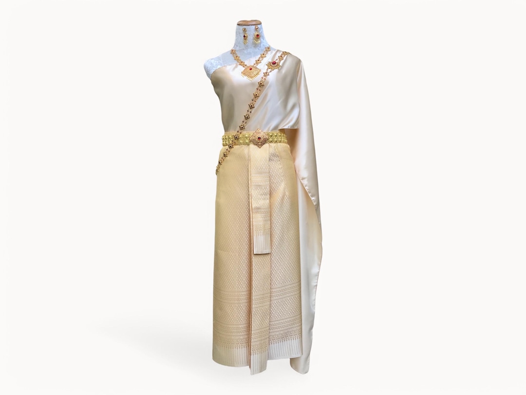 Thai Traditional Sarong Outfit Set for Women: 20-35 Inch Waist, Elegant ...