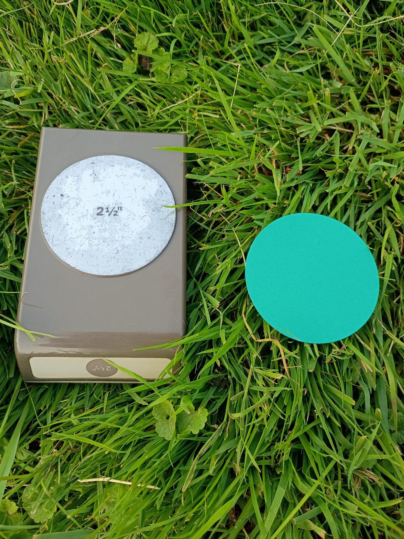 Stampin' Up! Large 2 1/2" Circle Paper Punch for Card Making - READ - Etsy