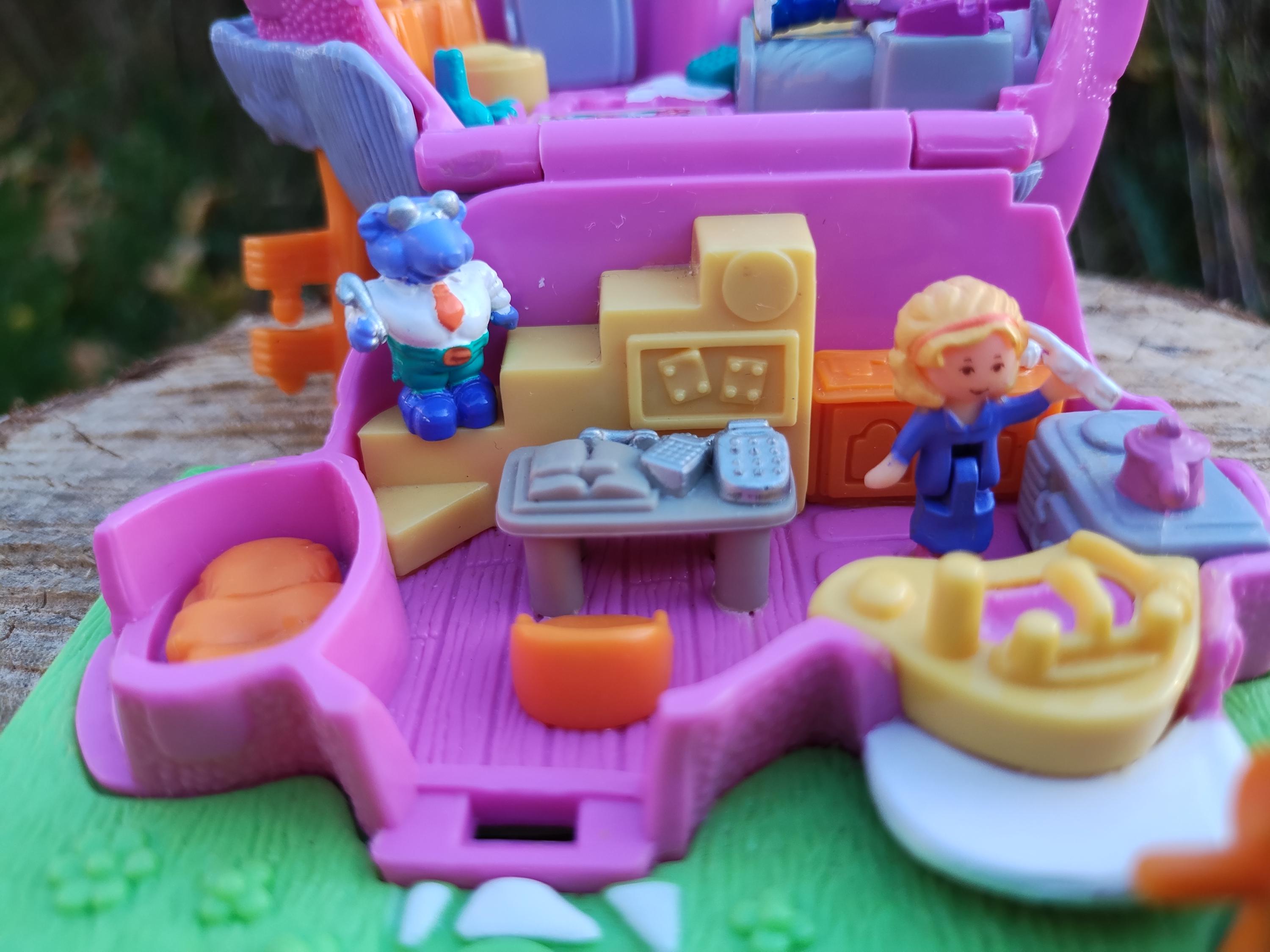 Bluebird Polly Pocket Rabbit House Animal Wonderland Playset W/ Dolls ...