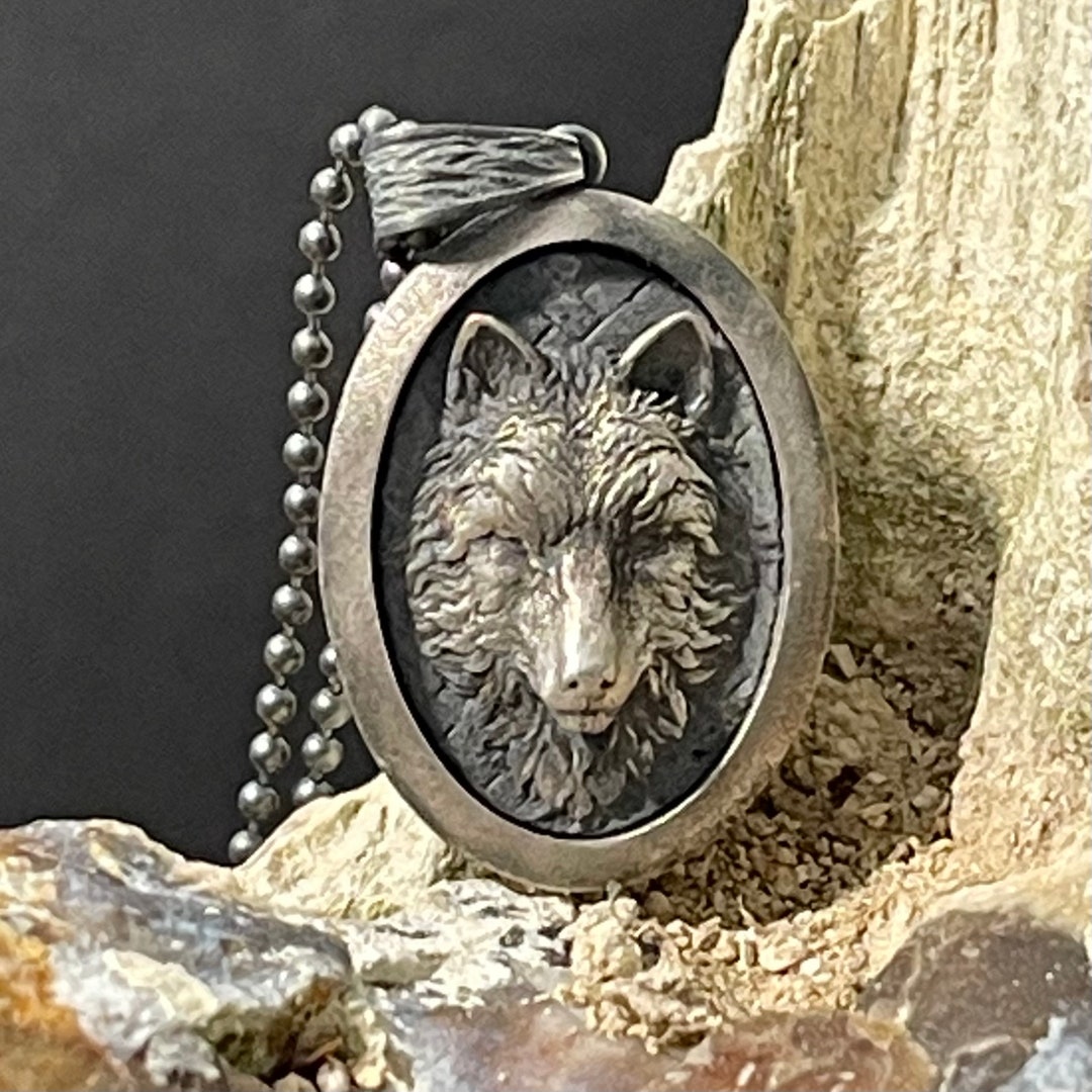 Large Wolf Medallion Necklace, Oval Signet Wolf Necklace, Wild Animal ...