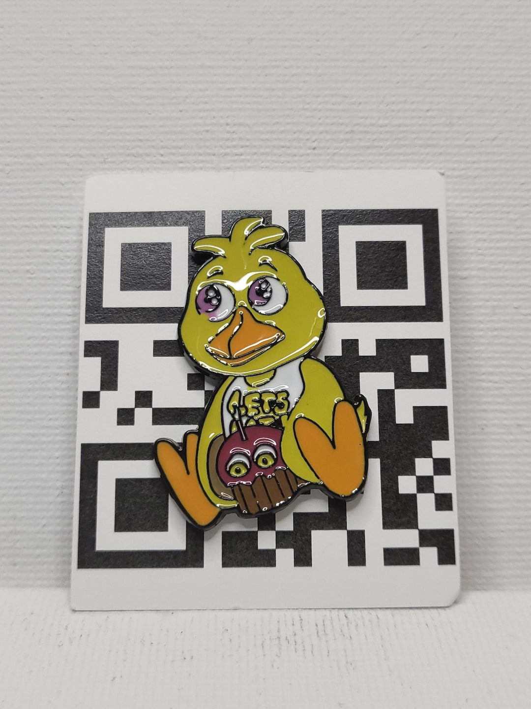 Pin, Fnaf, Fnaf Stuff, Fnaf Pin, Chica, Chica Stuff, Retro Stuff, Retro ...