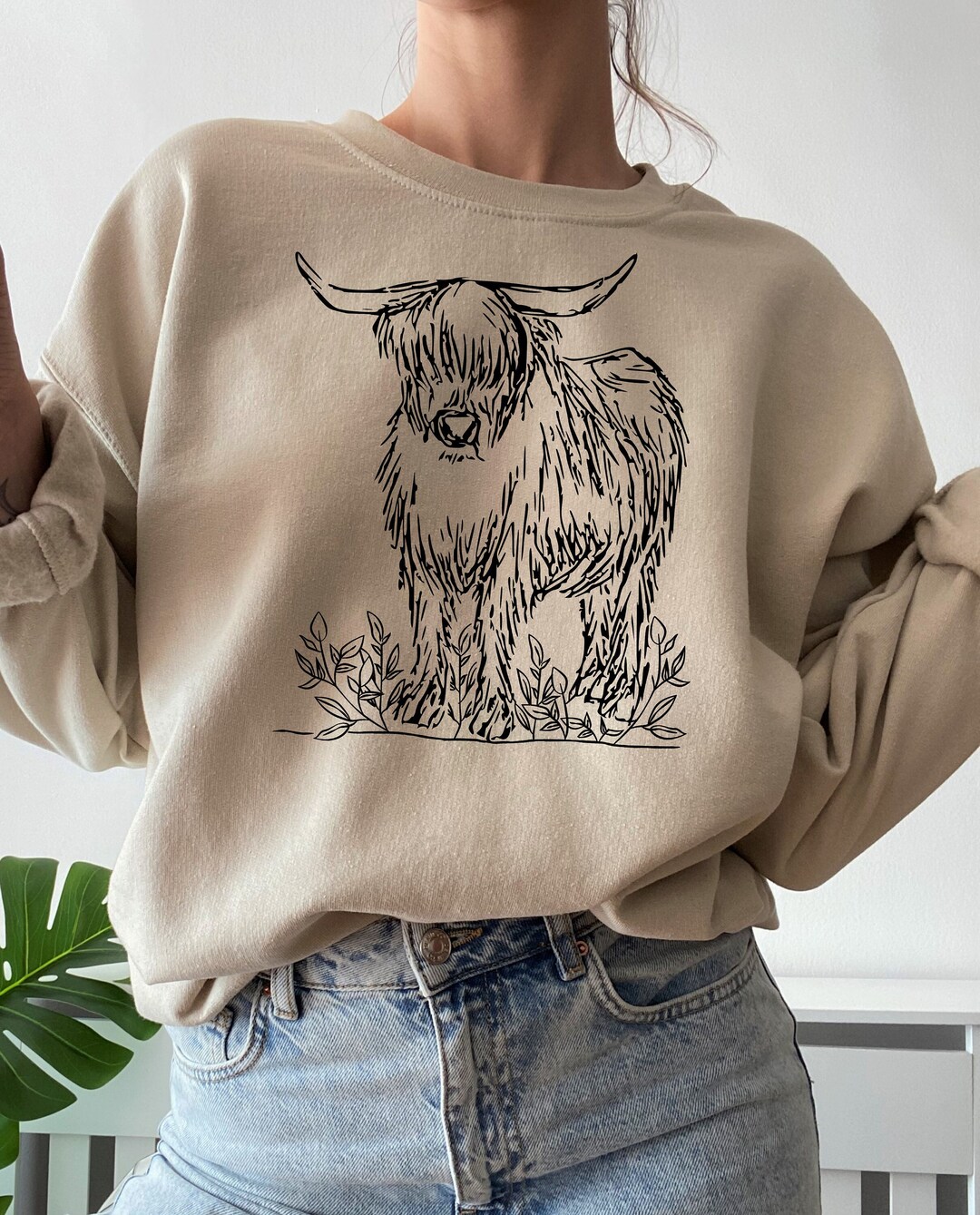 Highland Cow Sweatshirt, Cow Sweatshirt, Western Crewneck, Women's Cow ...