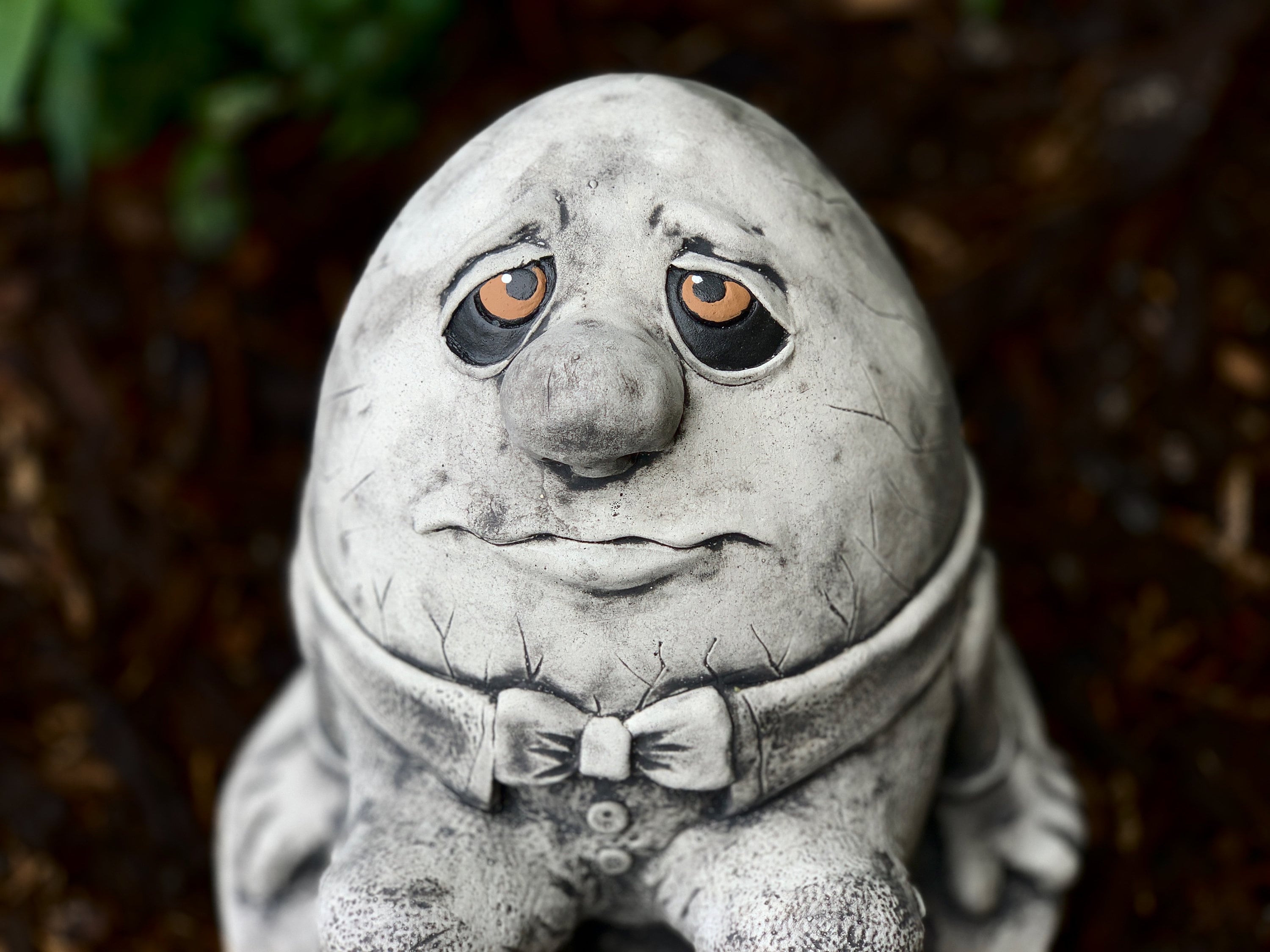 Fragile Egg Statue Sitting Egg Sculpture Unique Egg Ornament - Etsy