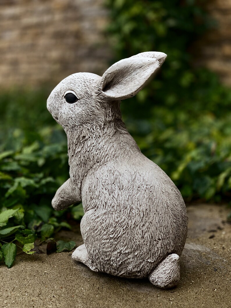 Bunny Garden Ornament Moon Gazing Hare Cute Rabbit Figurine Stone Bunny ...