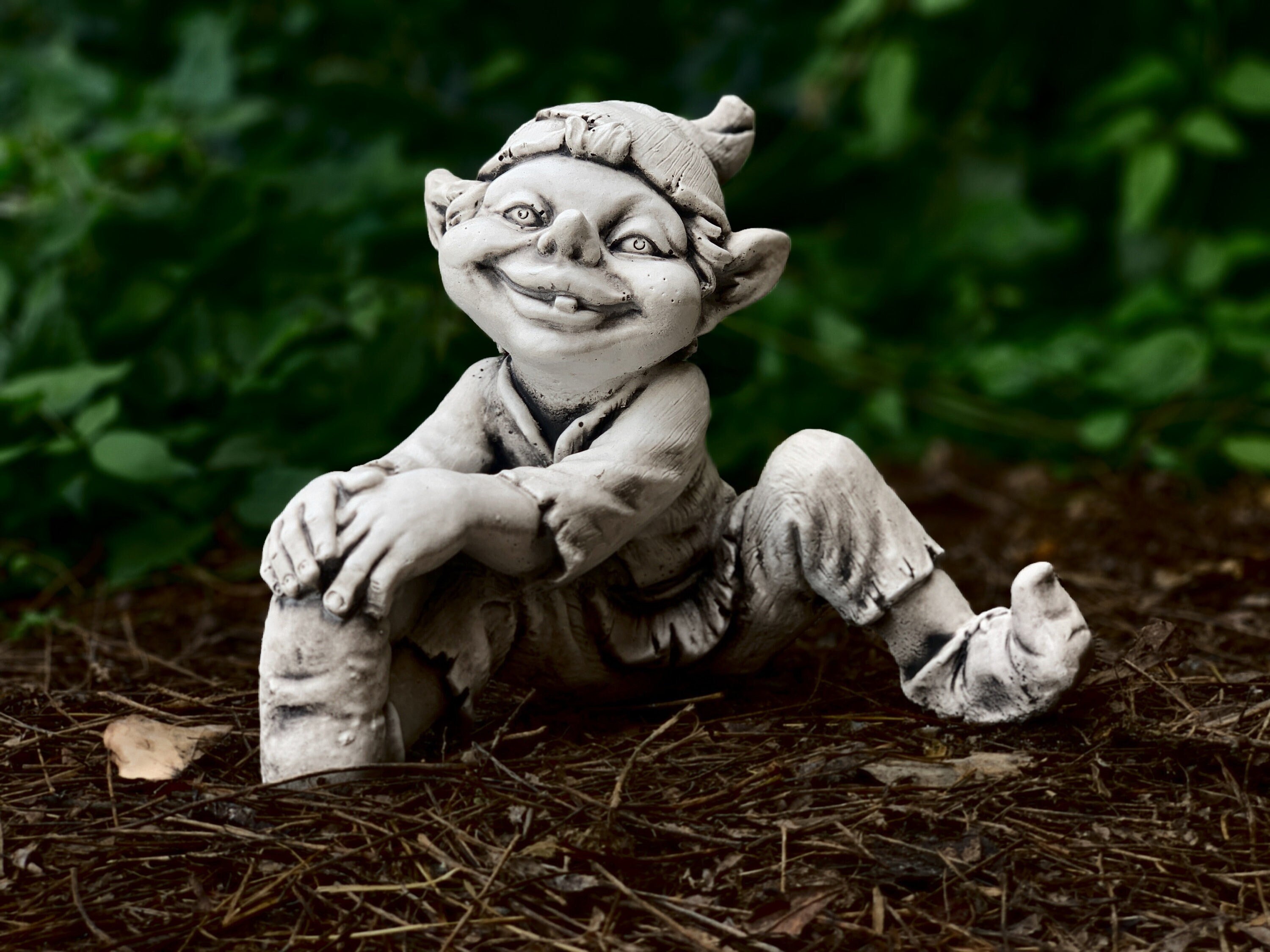Sitting Troll Statue Cute Smiling Troll Sculpture Cement Troll Ornament ...