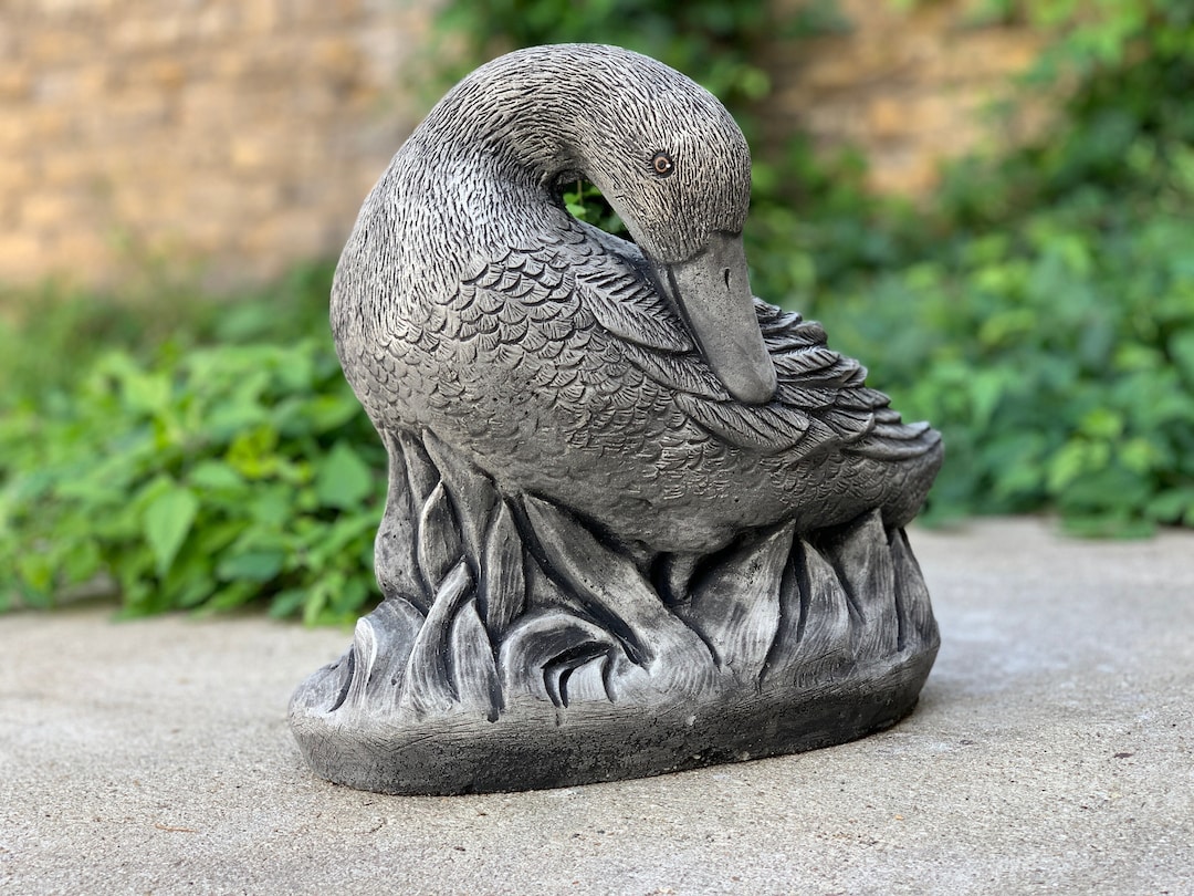 Stone Duck Sculpture Concrete Bird Figurine Outdoor Garden Statue ...