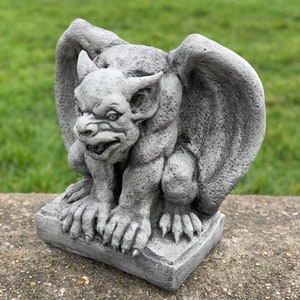 Winged Gargoyle Vampire Statue Concrete Monster Sculpture Garden ...
