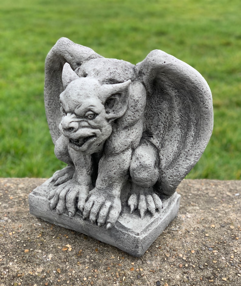 Winged Gargoyle Vampire Statue Concrete Monster Sculpture Garden ...