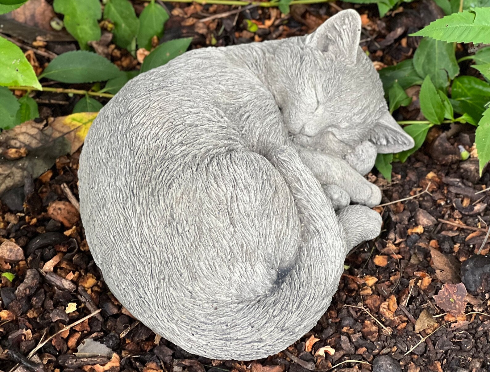 Realistic Cat Statue Concrete Curled Cat Sculpture Unique Cat Loss ...