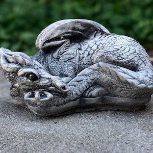 Winged Dragon Statue Laying Dragon Sculpture Cement Dragon Figurine ...