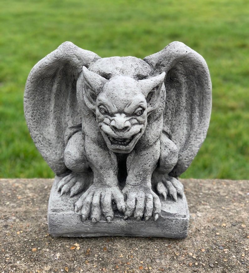 Winged Gargoyle Vampire Statue Concrete Monster Sculpture Garden ...