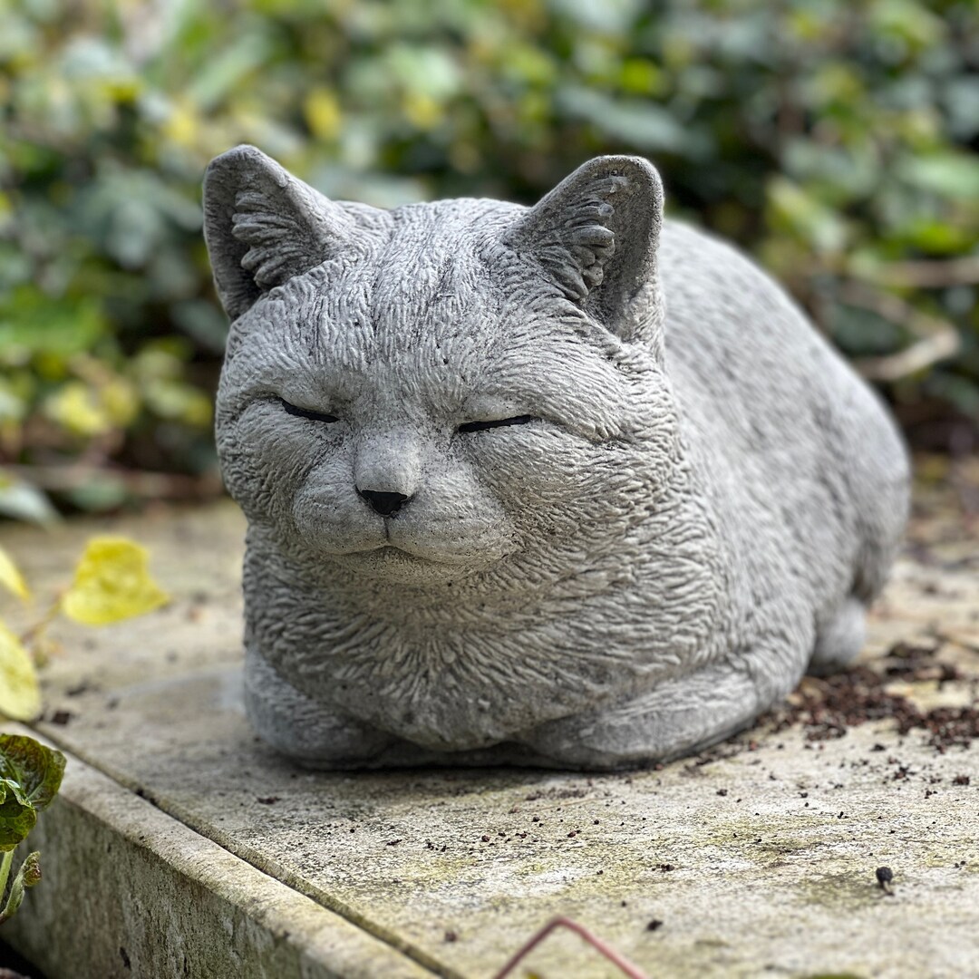 Sleeping Cat Memorial for Home and Garden Concrete Pet Statue Outdoor ...