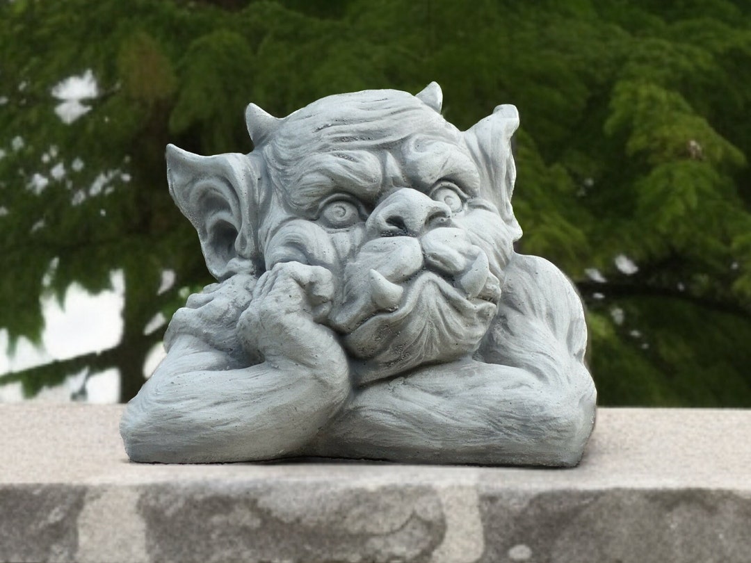 Garden Gargoyle Bust Statue Gargoyle Sculpture Concrete Guardian ...