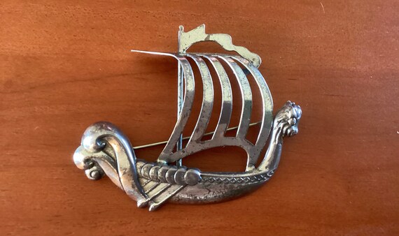 VINTAGE marked “LANG STERLING” pirate ship brooch - Gem