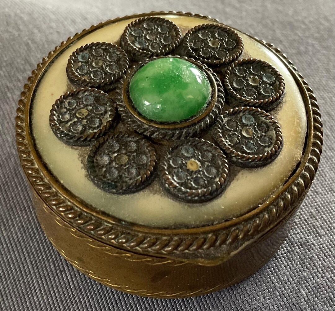 Beautiful Vintage Mother of Pearl and Stone Compact/pill Box. - Etsy