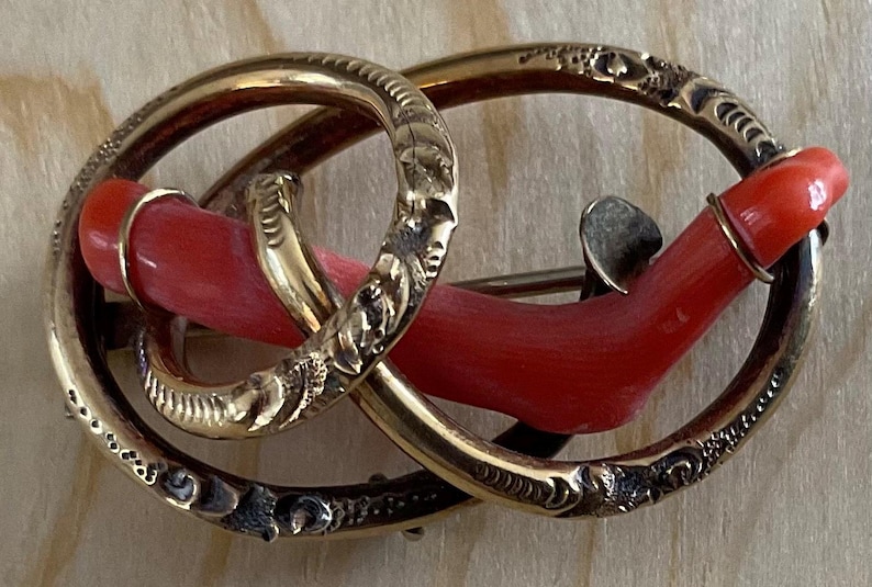 Vintage Natural Coral and Gold Tone Victorian Red Coral Pin Brooch. - Etsy
