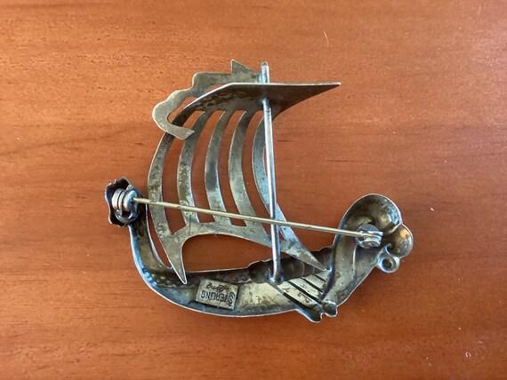 VINTAGE marked “LANG STERLING” pirate ship brooch - Gem