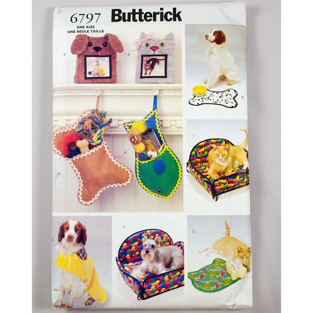 Butterick Pattern 6797 Pet Accessories Bed Food Mat Holiday Stocking ...