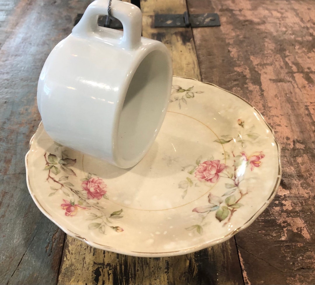 China Cup Bird Feeder, Upcycled China Cup and Saucer Bird Feeder ...