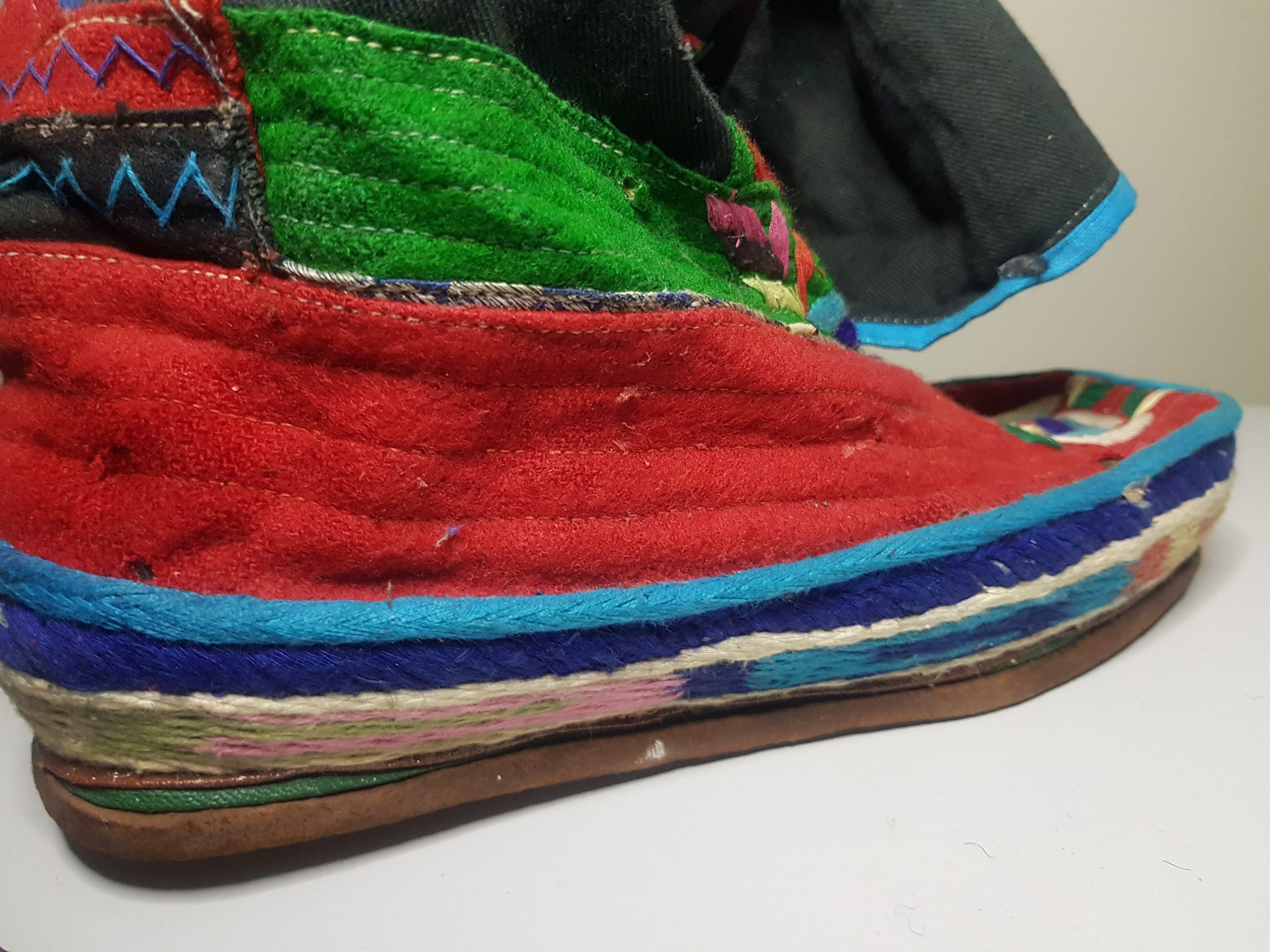 VINTAGE Boots Tibetan, Traditional Tibet Boots Collectibles Rare ...