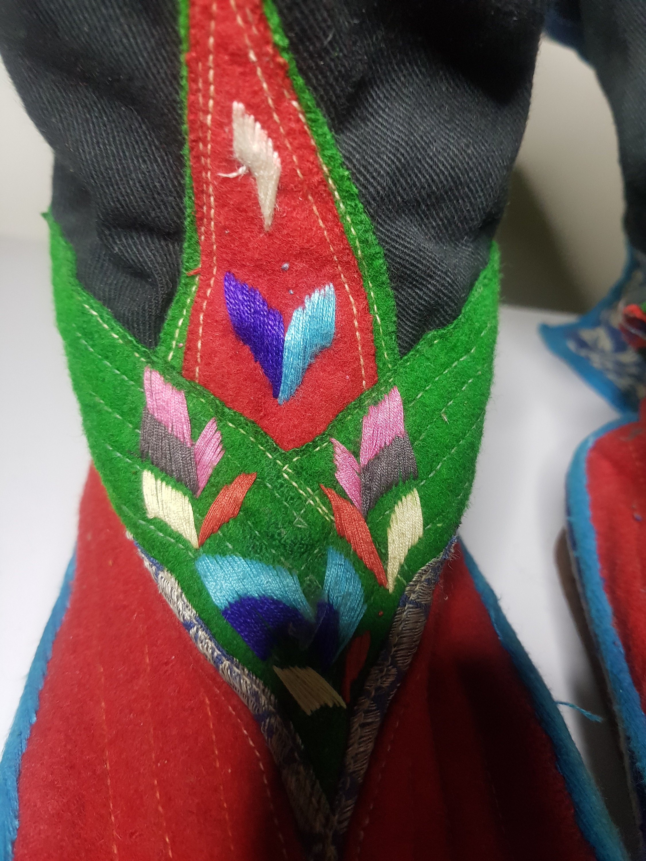 VINTAGE Boots Tibetan, Traditional Tibet Boots Collectibles Rare ...