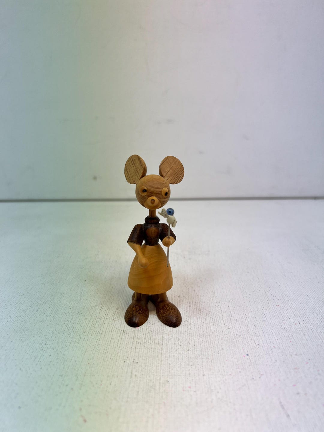 Vintage Wooden Mouse Figurine Holding Flower, Handcrafted 3.5 Inch ...