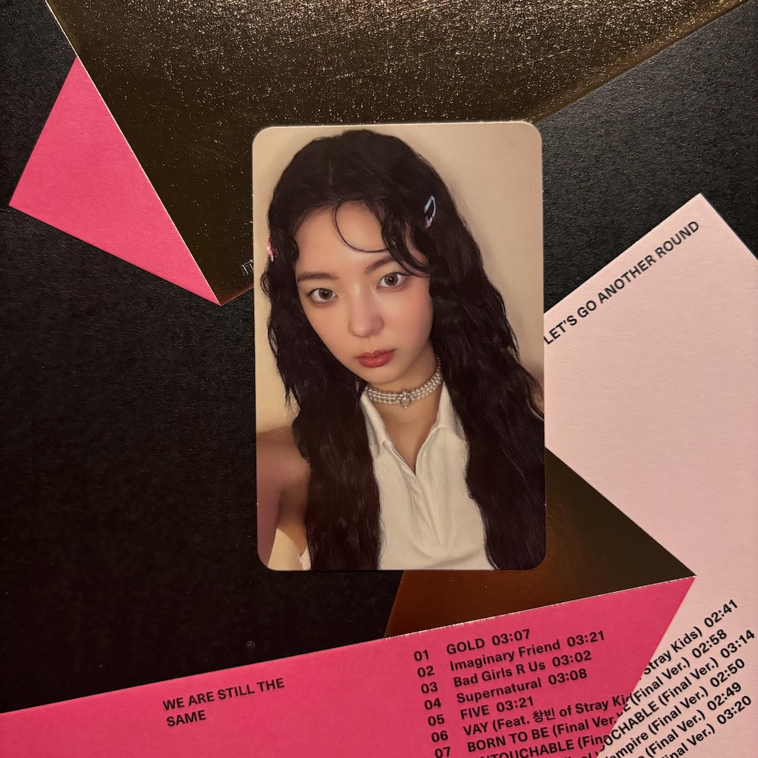 Itzy Gold Official Photocard Lia - Etsy