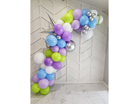 Lightyear - Two Infinity and Beyond Balloon Arch Kit by Fettifest ...