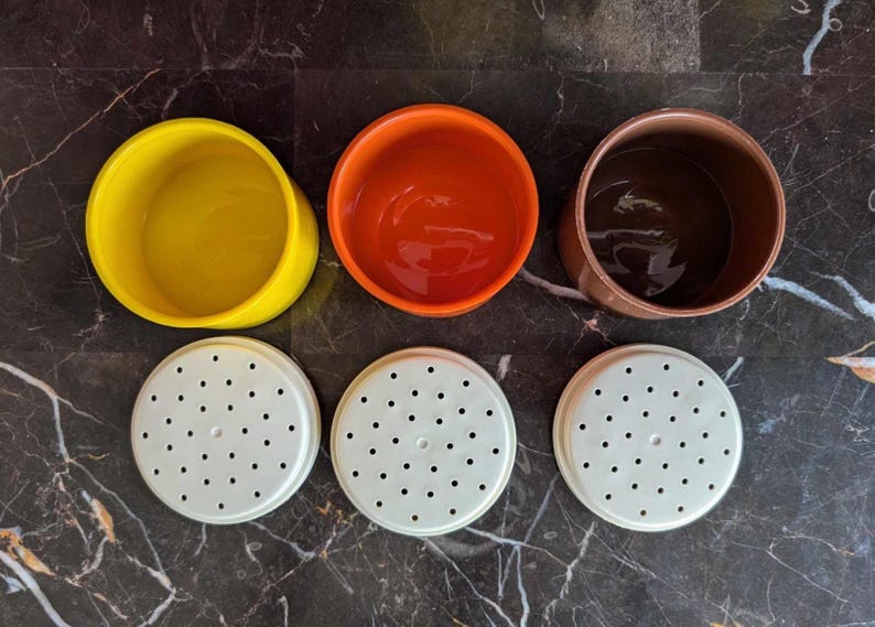 Vintage Tupperware Spice Shakers – Stackable Retro Kitchen Storage - Etsy