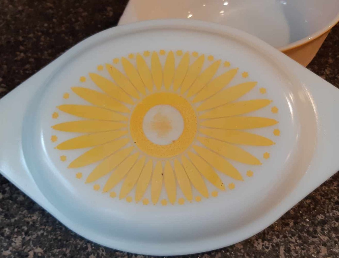 Vintage Pyrex. Sunflower Casserole Dish. Collectible Pyrex. Orange Oval ...