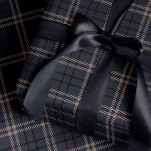 Classic Blue Plaid Wrapping Paper Traditional Gift Wrap Christmas ...
