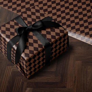 Brown Harlequin Gift Wrap Classy Wrapping Paper Birthday Traditional ...