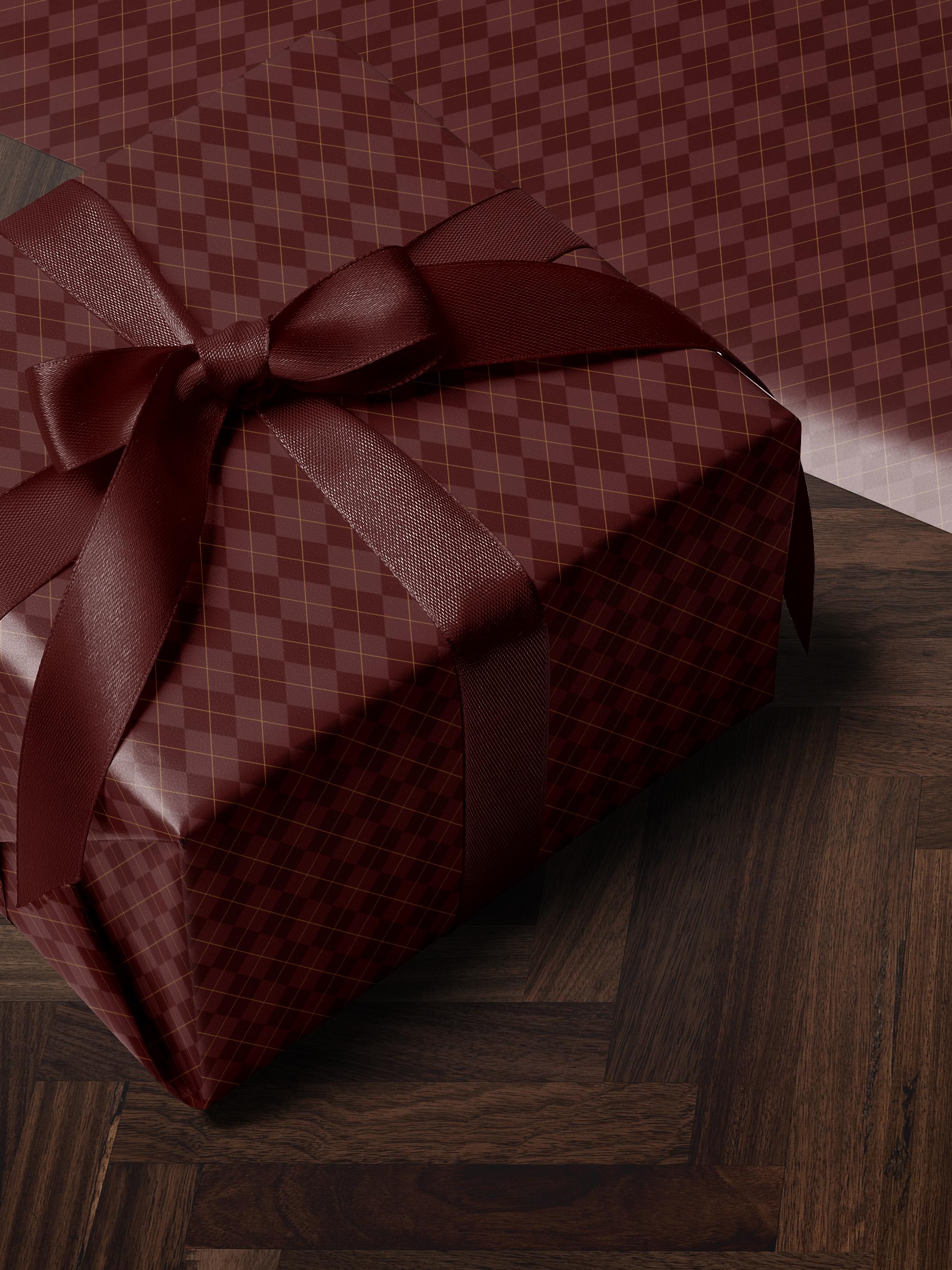 Red Diamond Gift Wrap Mom Traditional Gift Wrap Christmas Wrapping ...