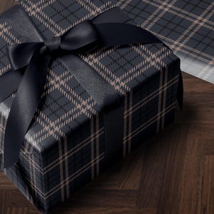 Classic Blue Plaid Wrapping Paper Traditional Gift Wrap Christmas ...