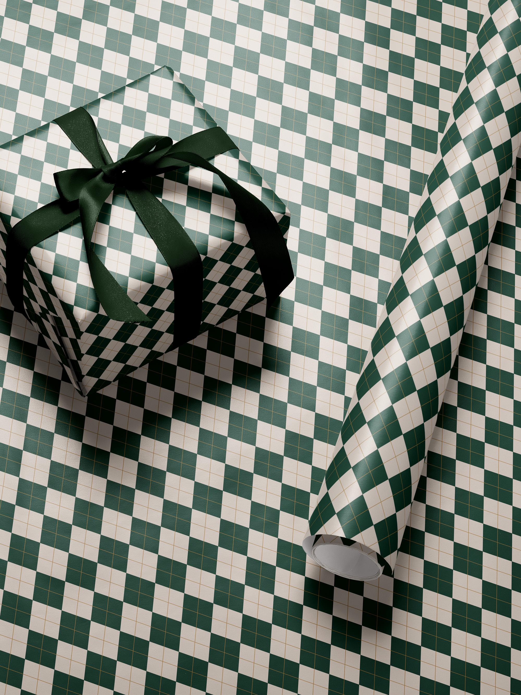 Holiday Gift Wrap Green Christmas Present Paper Traditional Gift Wrap ...