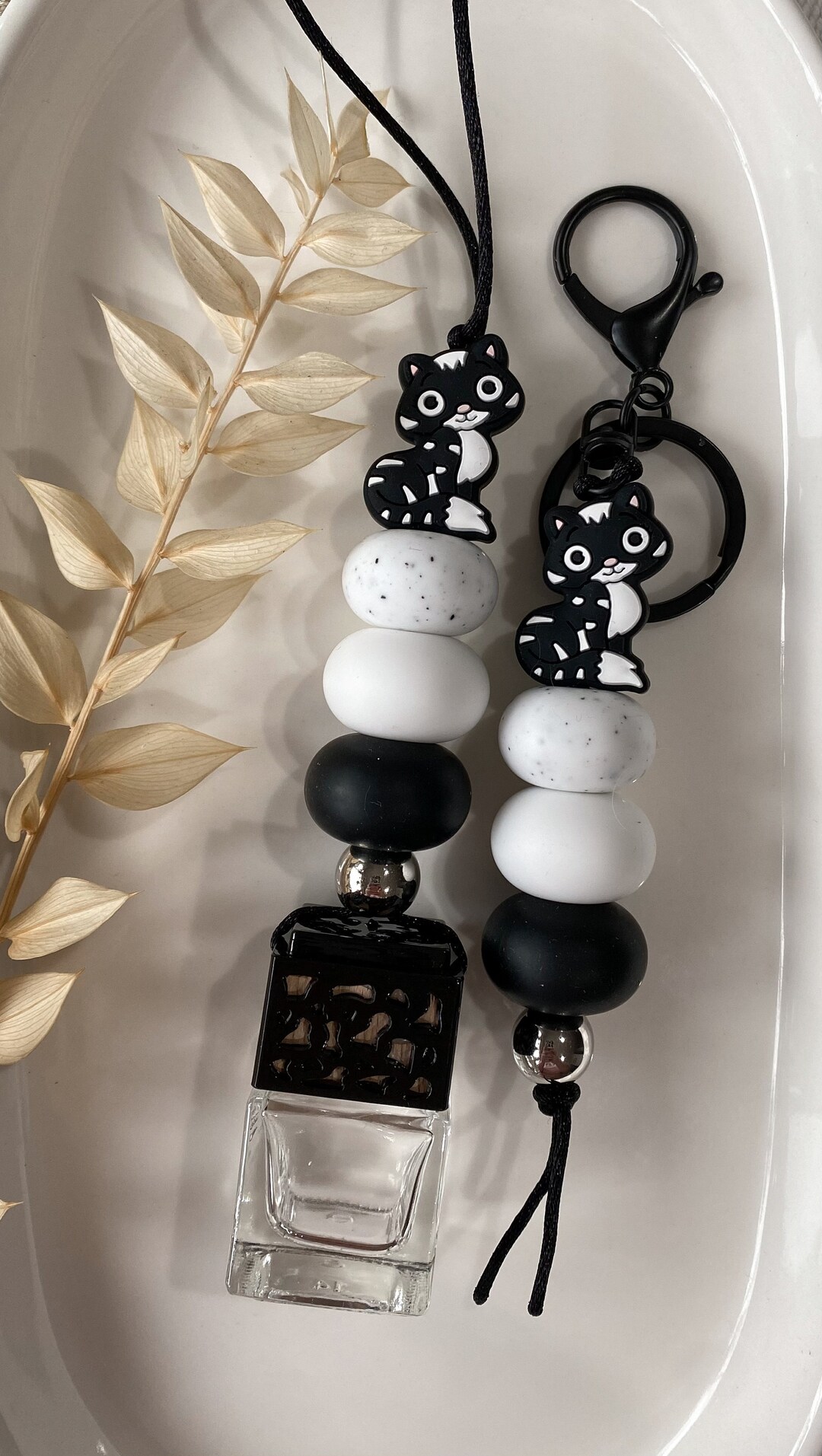 Black and White Kitty Cat Keychain Keys Accessories Beaded Keychain Cat ...