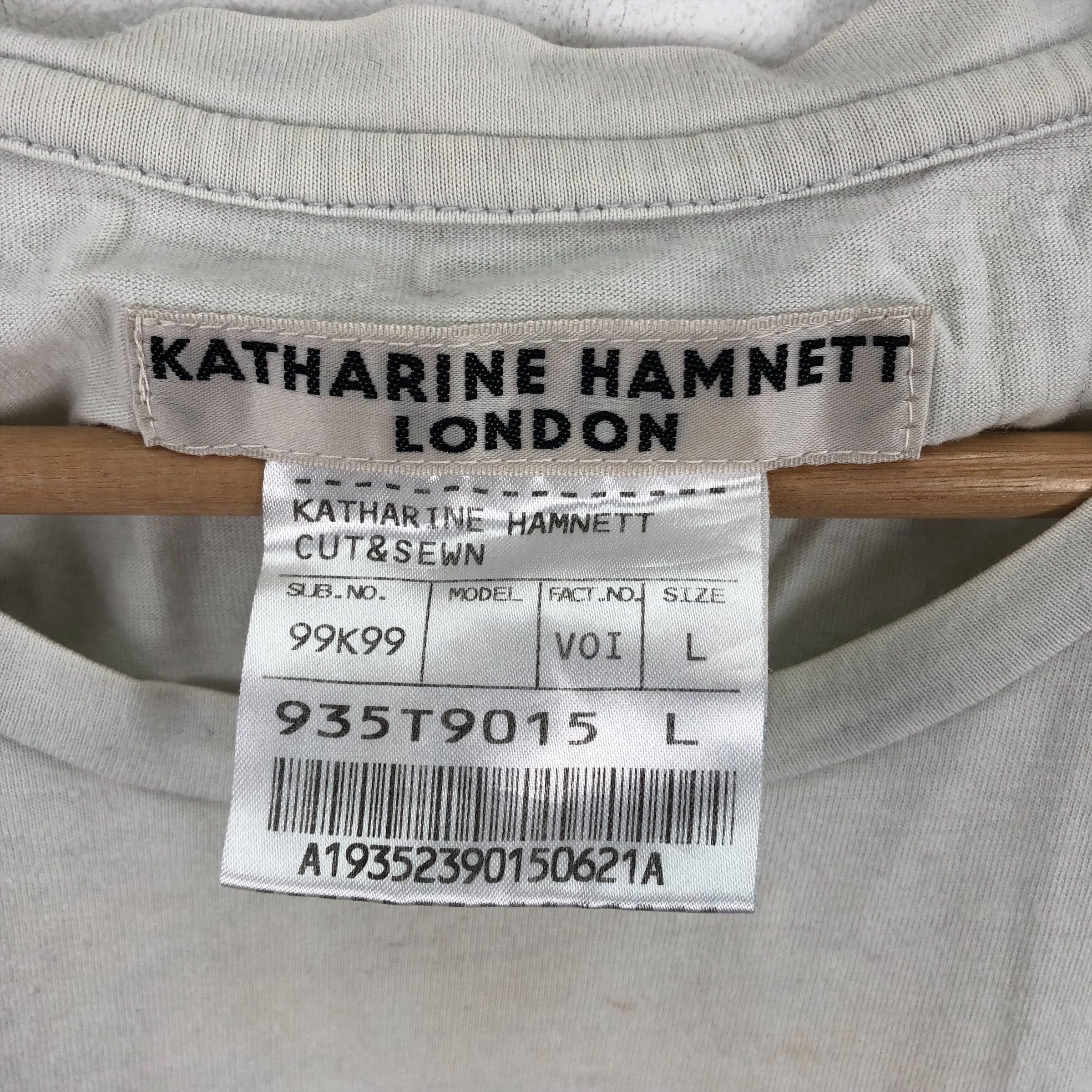 Designer KATHARINE HAMNETT LONDON Cut and Sewn Model T-shirt Designer KATHARINE HAMNETT LONDON Cut and Sewn Model T-shirt