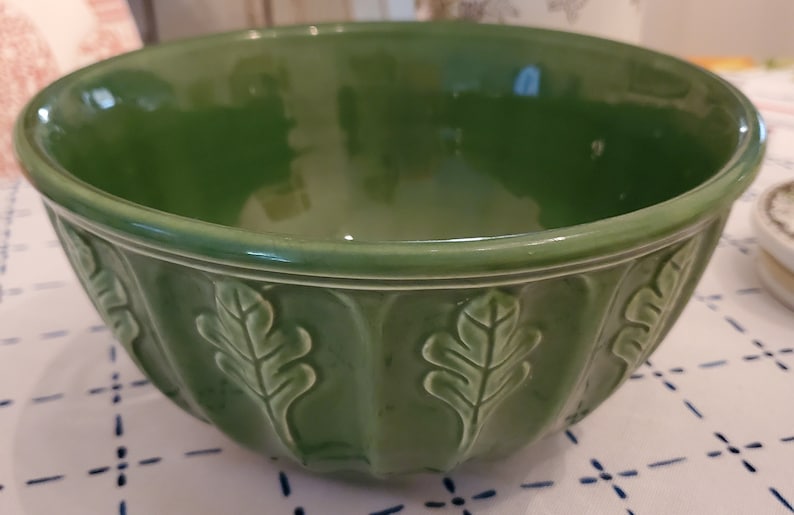 Furio Home Green Oak Leaf Bowl - Etsy