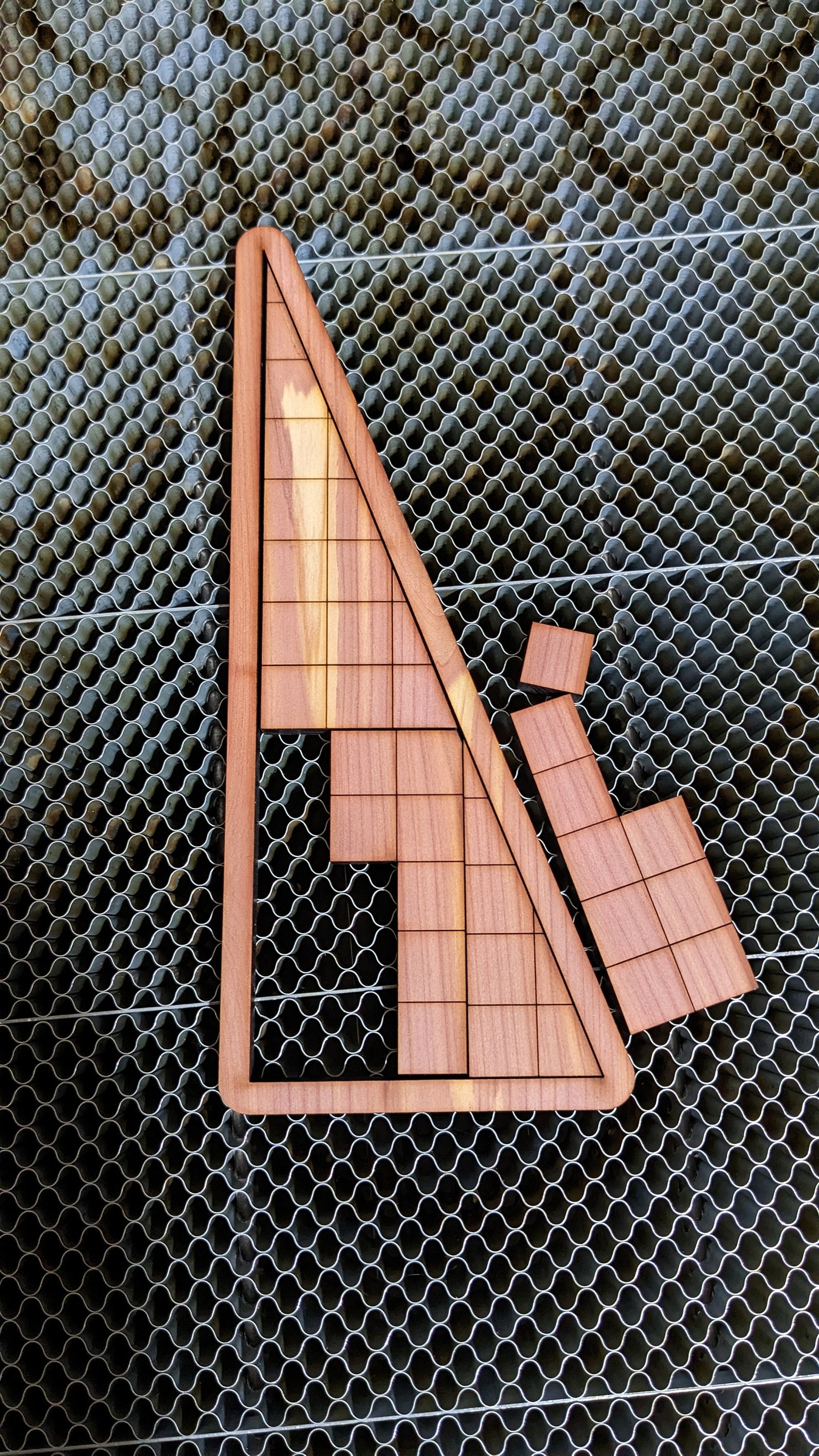 Triangle Puzzle Optical Illusion - Etsy