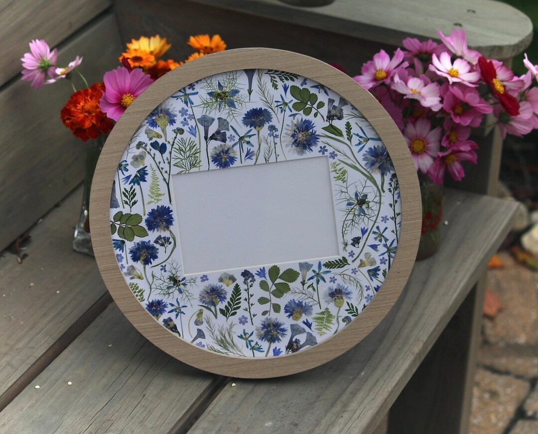 Blue Wild Flowers & Fern Circular Photo Frame - Etsy