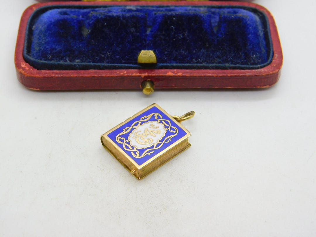Arabic 18ct Yellow Gold Quran Style Locket Charm or Pendant Vintage ...