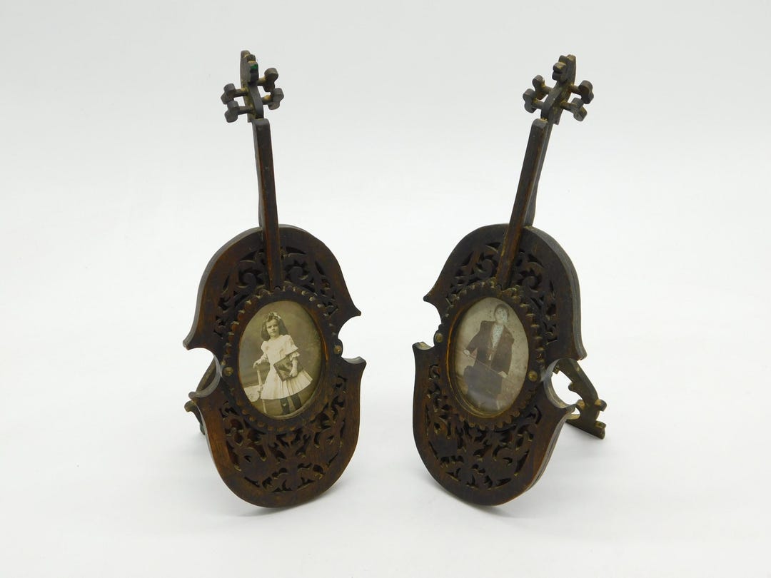 Victorian Pair of Carved Stained Oak Violin Form Picture Frames Antique ...