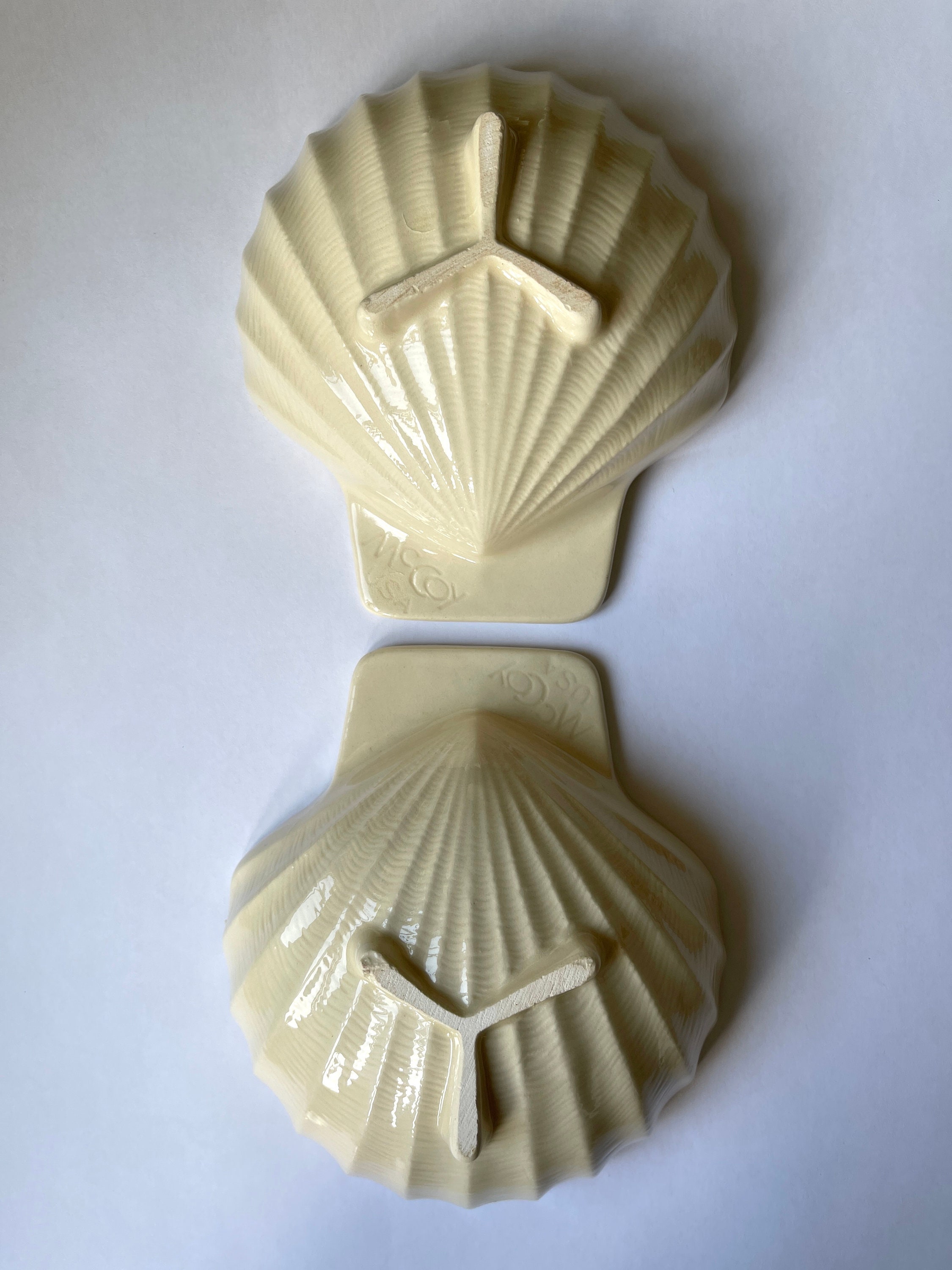 Vintage Mccoy Pottery Scallop Shell Bowls - Etsy