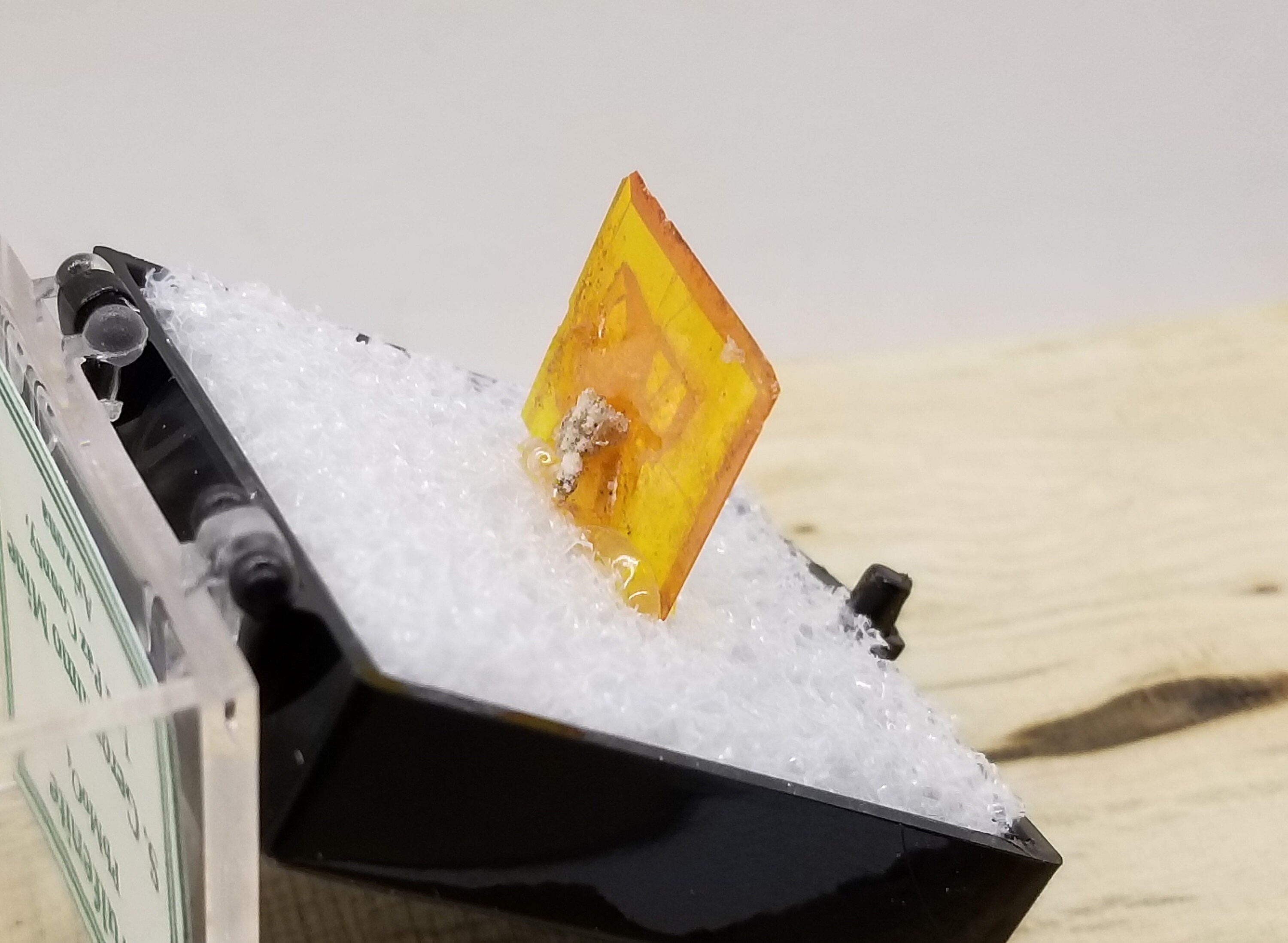 Giant Wulfenite Crystal Perky Box - Etsy