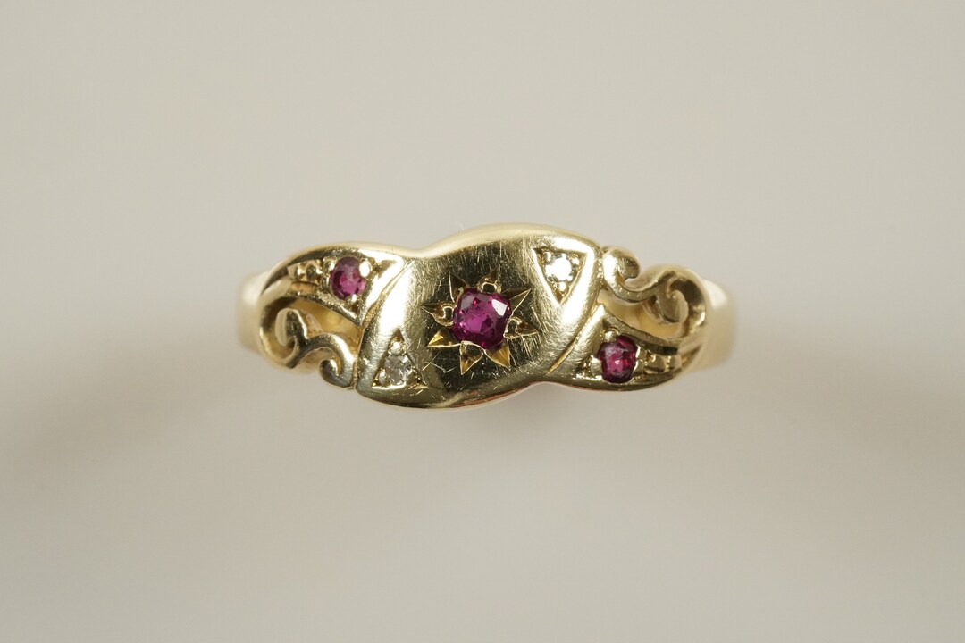 Vintage 9ct Gold Ruby & Diamond Gypsy Ring - Etsy
