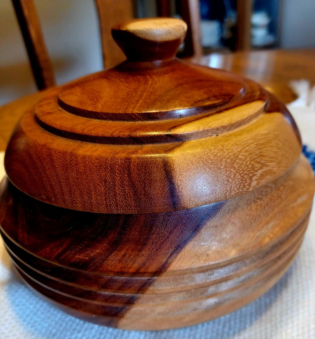 Vintage Turned Wood Lidded Round Box, Walnut or Mahogany but Not Sure ...