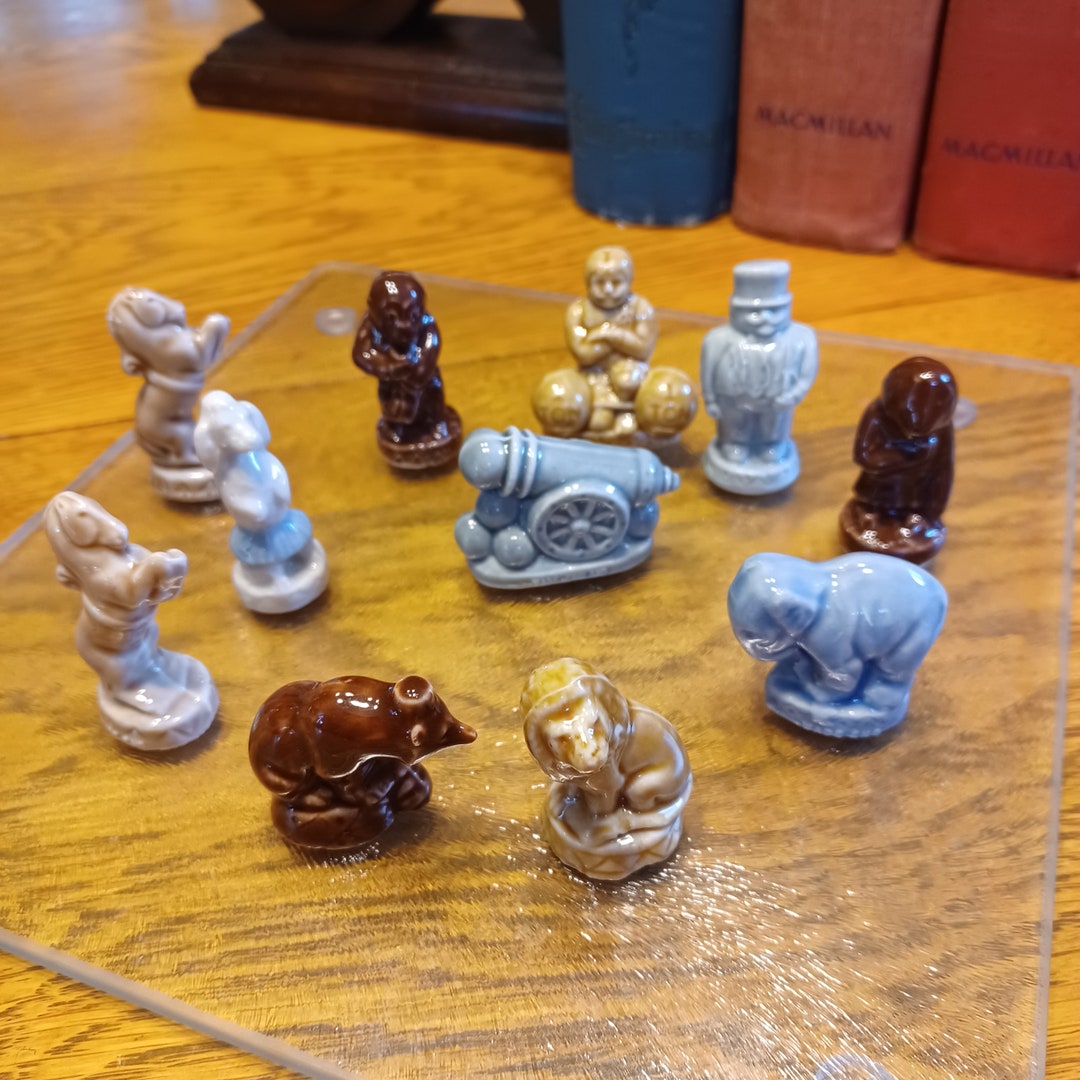 Vintage Wade Red Rose Tea Circus Figurines, England, Glazed Porcelain ...