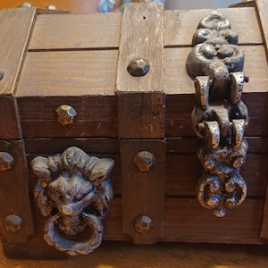 Vintage Pirate Treasure Chest With Lion Heads (9.5" X 7.5" X 5") - Etsy